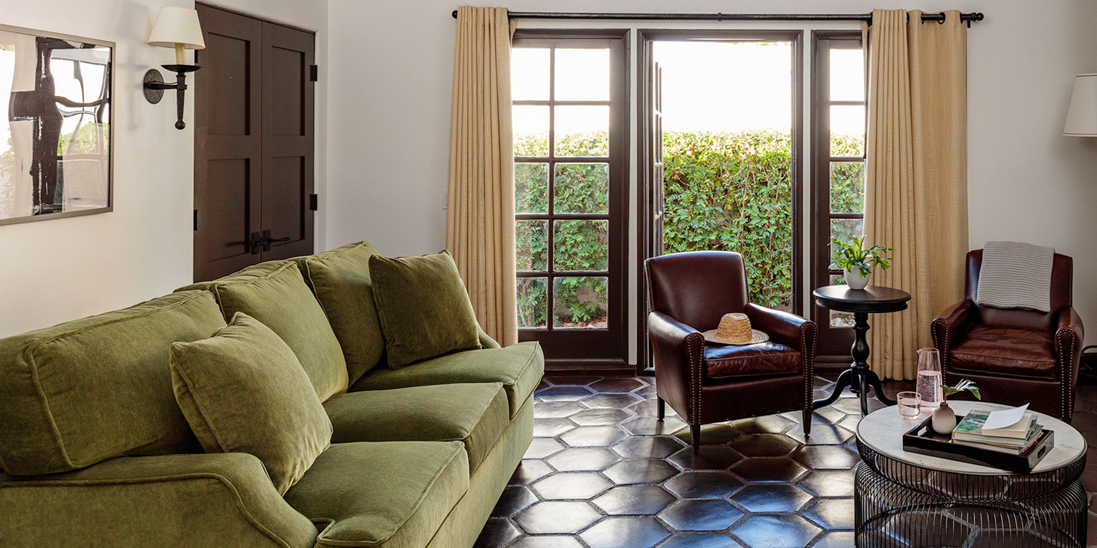 Melvyn's Hotel Suites in Palm Springs, CA | Ingleside Estate